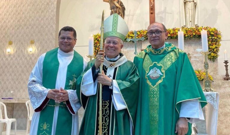 Padre Nilton César toma posse como pároco da Paróquia São João Batista ...